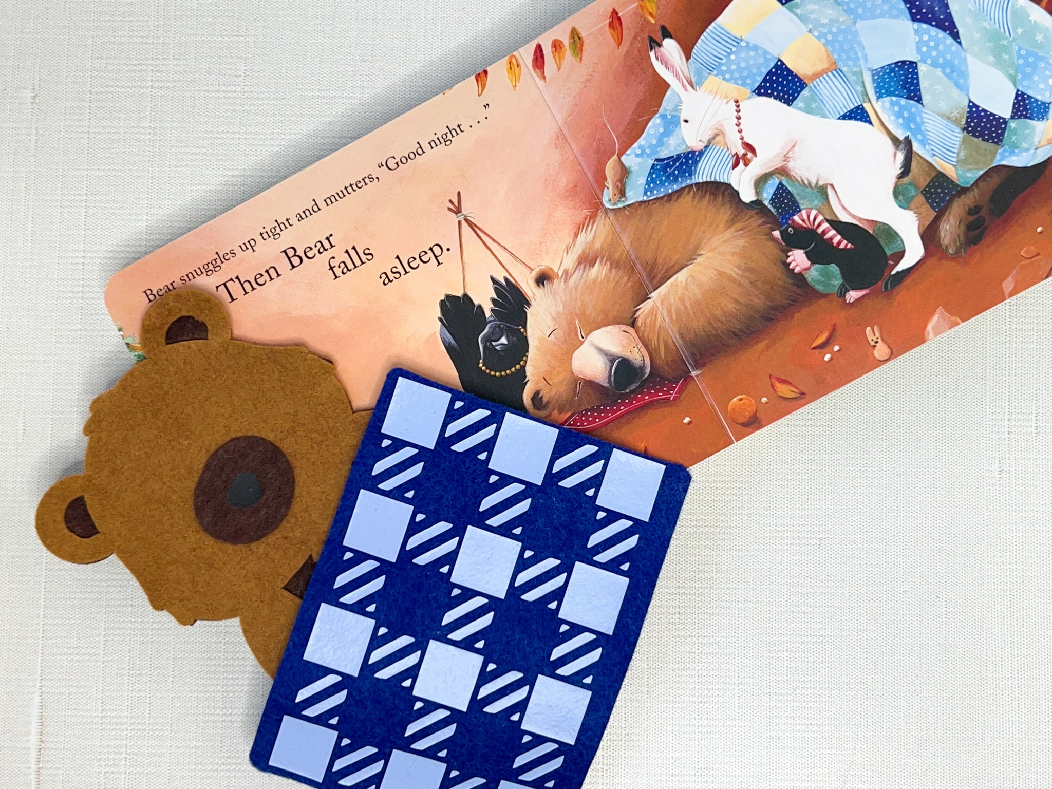 THE MONTHLY BOOK & FELT BOX – Rally Felt Co.